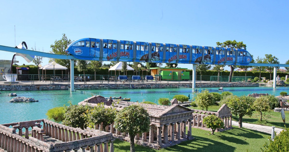 The monorail that will take you around Italy in a few minutes